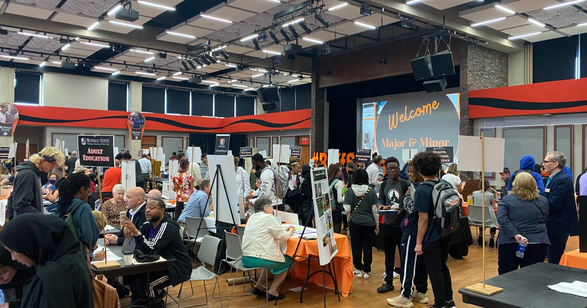 Major and Minor Fair Returns, Offers Students Possibilities | News ...